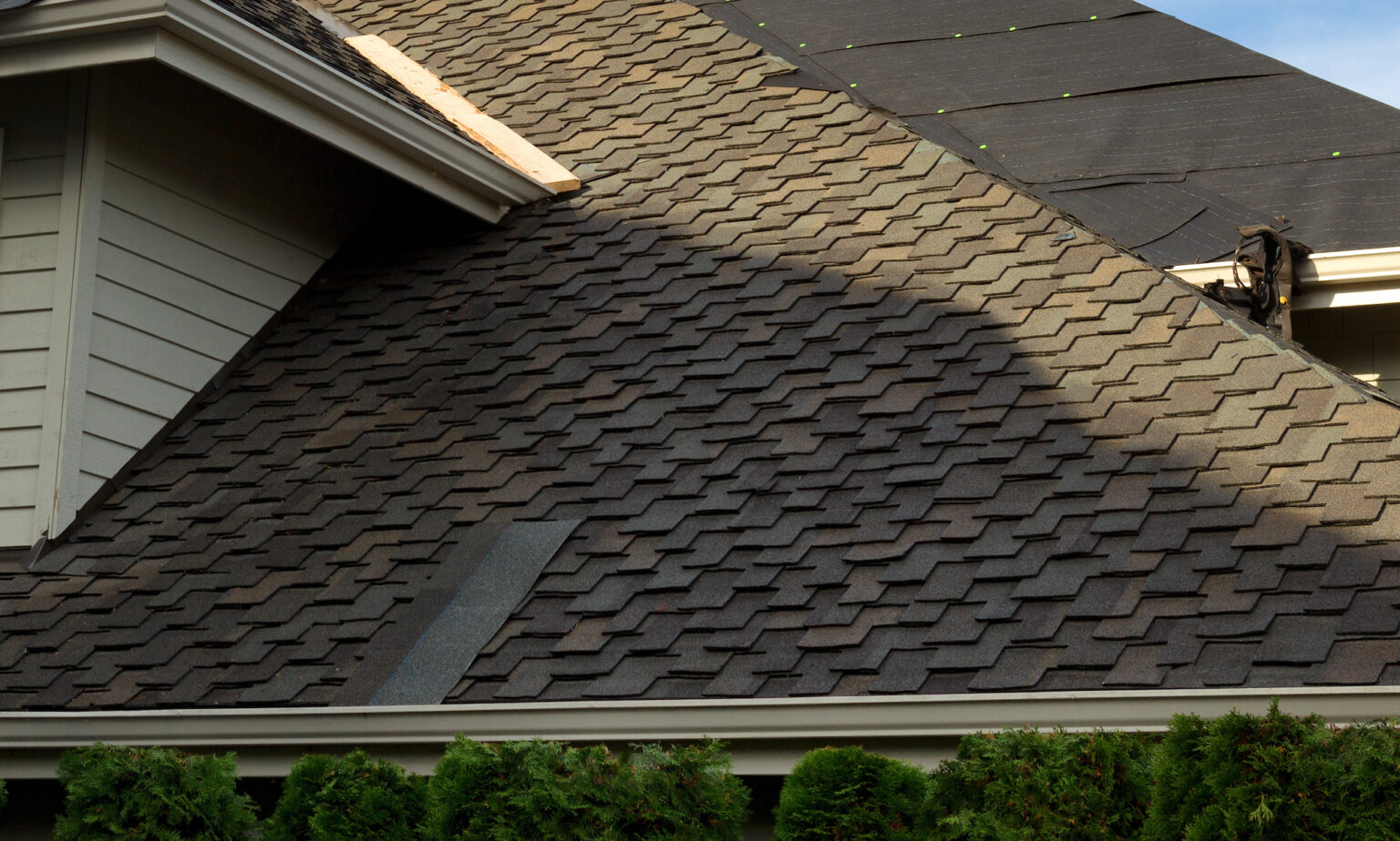 Professional Roof Replacement vs. DIY: Which Is Better? - Precision ...